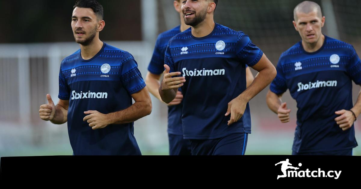 ΠΡΕΠΕΙ να είμαστε... δίπλα της